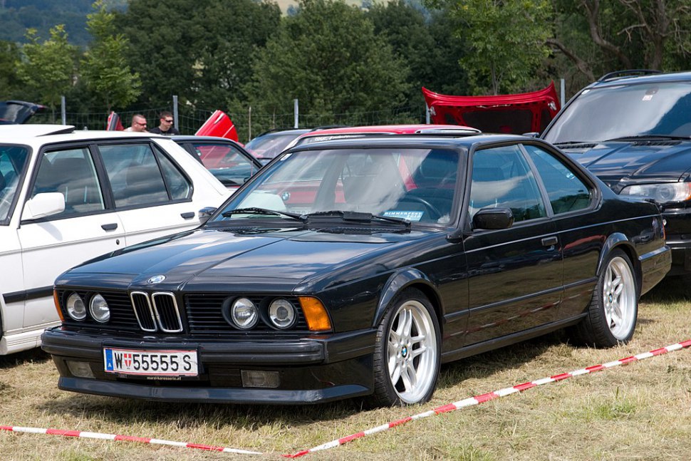 BMW 6 Series (E24, facelift 1987) 635 CSi (220 Hp)